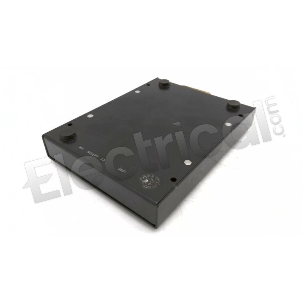 Equinox Systems 990117 Communication Cableadaptor Computer Component 4725