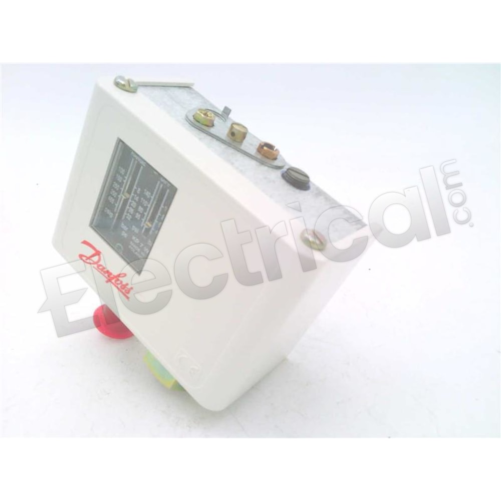 Hubbell KP7W Wall Plate Electrical Product